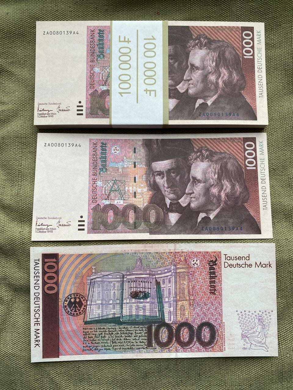 Пачка сувенирных денег 1000 немецких марок (Германия), 80 купюр (билеты банка приколов, бутафорские пачки)