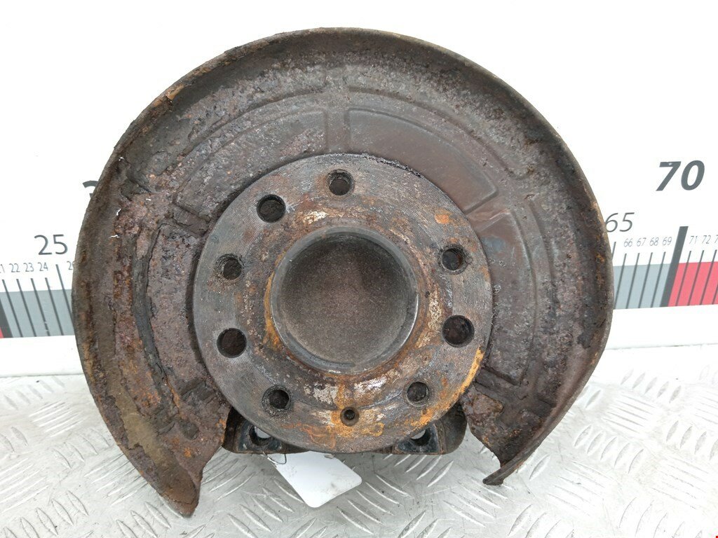 Ступица (кулак цапфа) задняя левая Opel Astra H 93178626 арт. 1889993