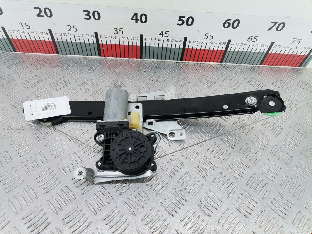 Стеклоподъемник электрический двери задней правой Volvo S60 1 31253720 арт. 1908013