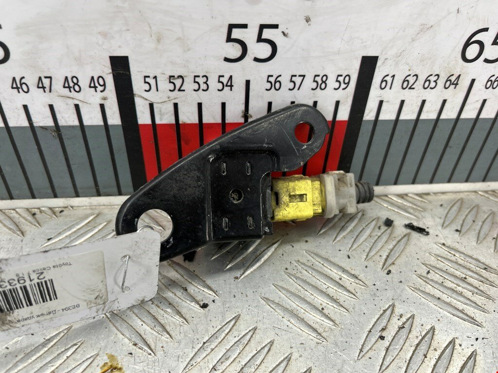Датчик удара Toyota Celica 7 8983520010 арт. 2193323