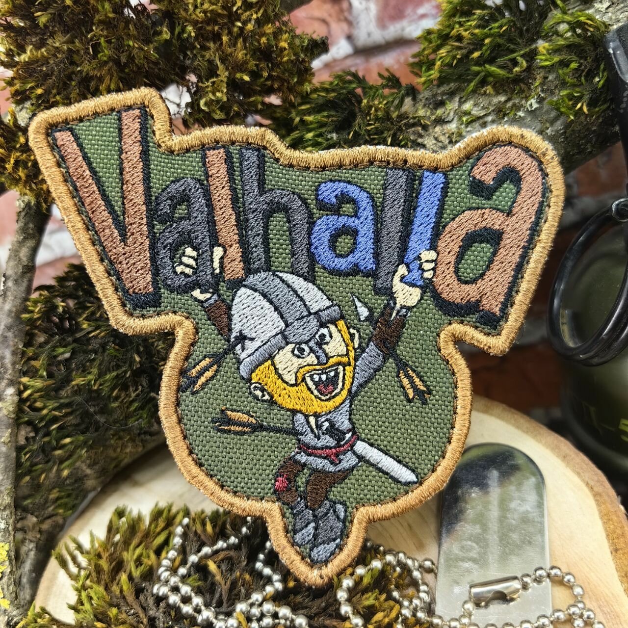 Нашивка-патч валхалла / VALHALLA вышитая на липучке 9,5х7,5 оливковая