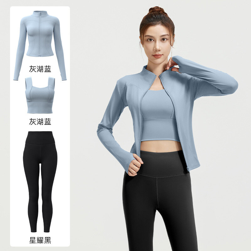 Комплект одежды