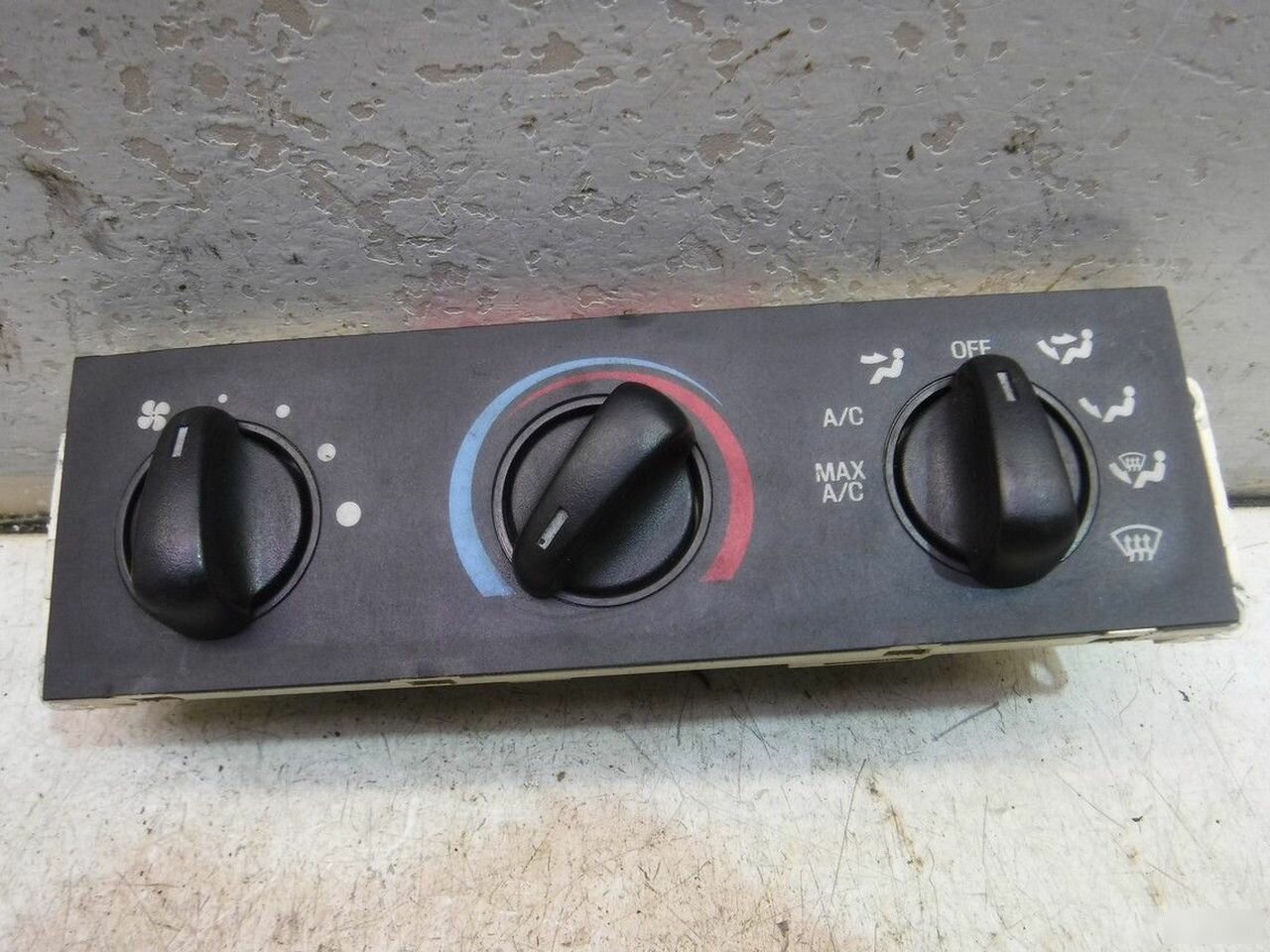 Блок управления отопителем Ford Explorer II (1994—2003) F57H19C733 3858111