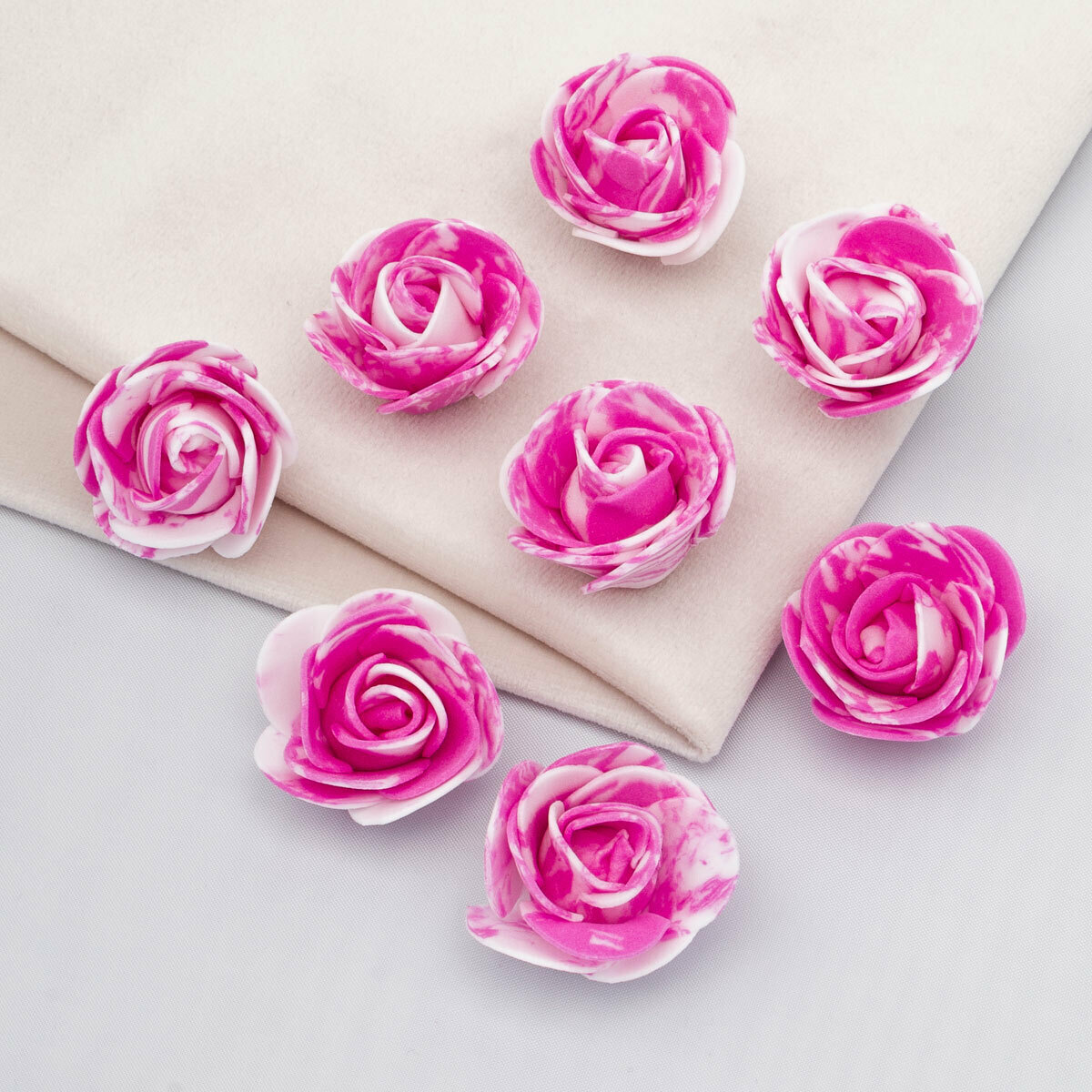 Цветы для декора из фоамирана 'Розочка мраморная', 38 мм, малиновый, 8 штук