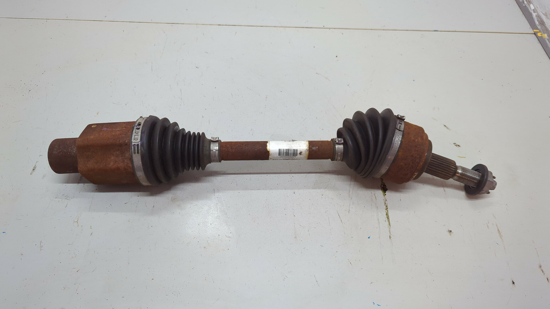 Полуось (вал, шрус) правая передняя Ford Escape Б/У