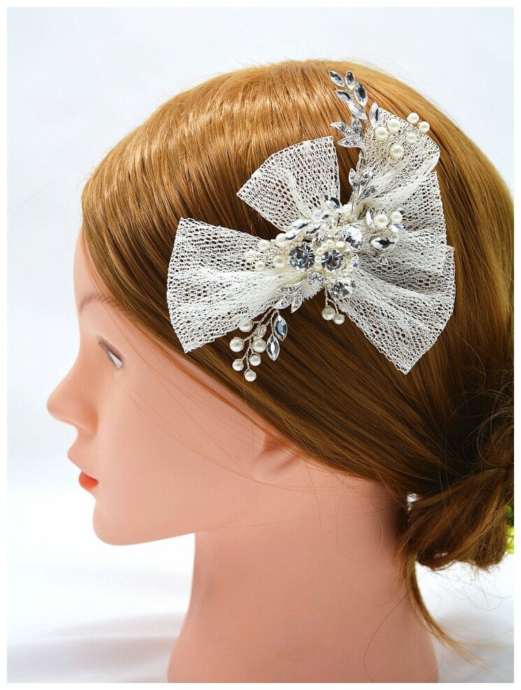 Гребень с сеточкой в мушку, жемчужинами и стразами