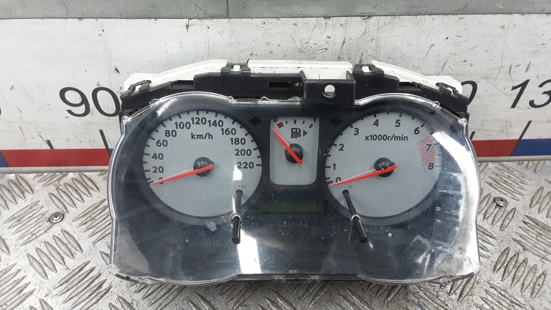 Щиток приборов NISSAN NOTE E11