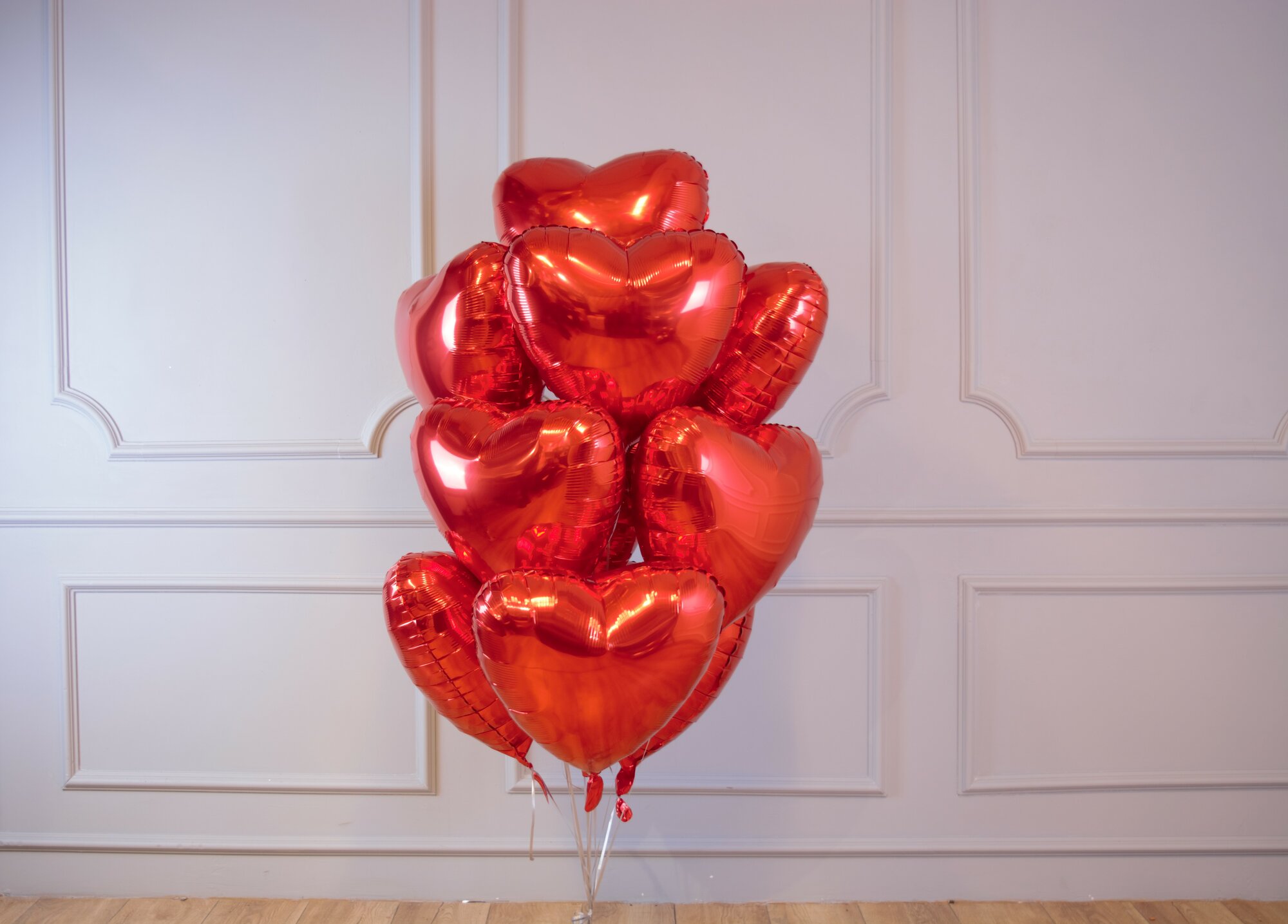 Воздушные шары с гелием 100%."Фольгированные сердца красные" В подарок. Ко деню рождения. Производство Испания. 10шт.