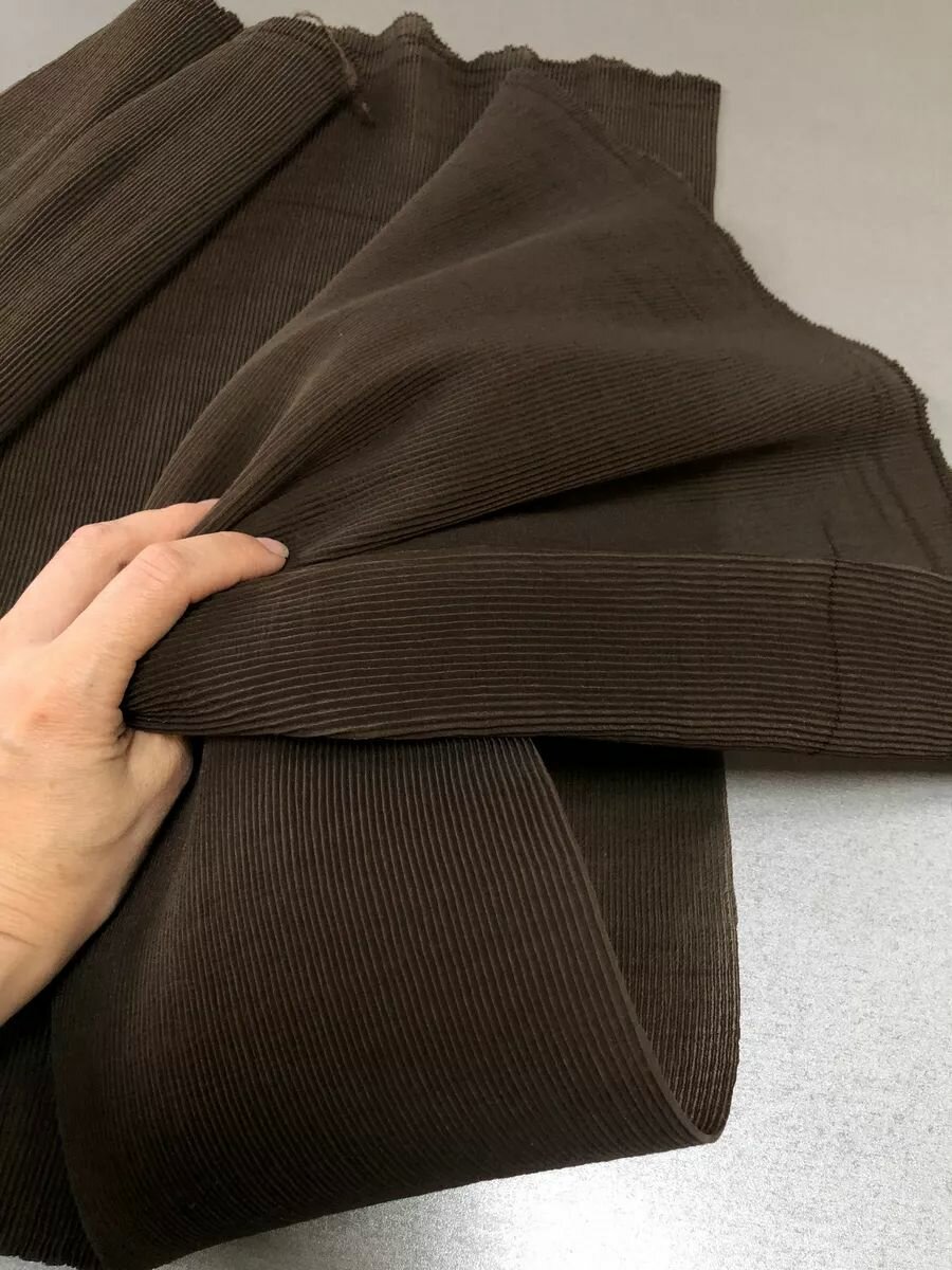 Ткань Гофре коричнево-оливковое, Италия