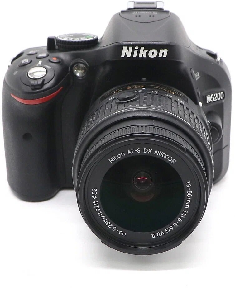 Фотоаппарат Nikon D5200 Kit AF-S DX NIKKOR 18-55mm f/3.5-5.6G VR II, черный