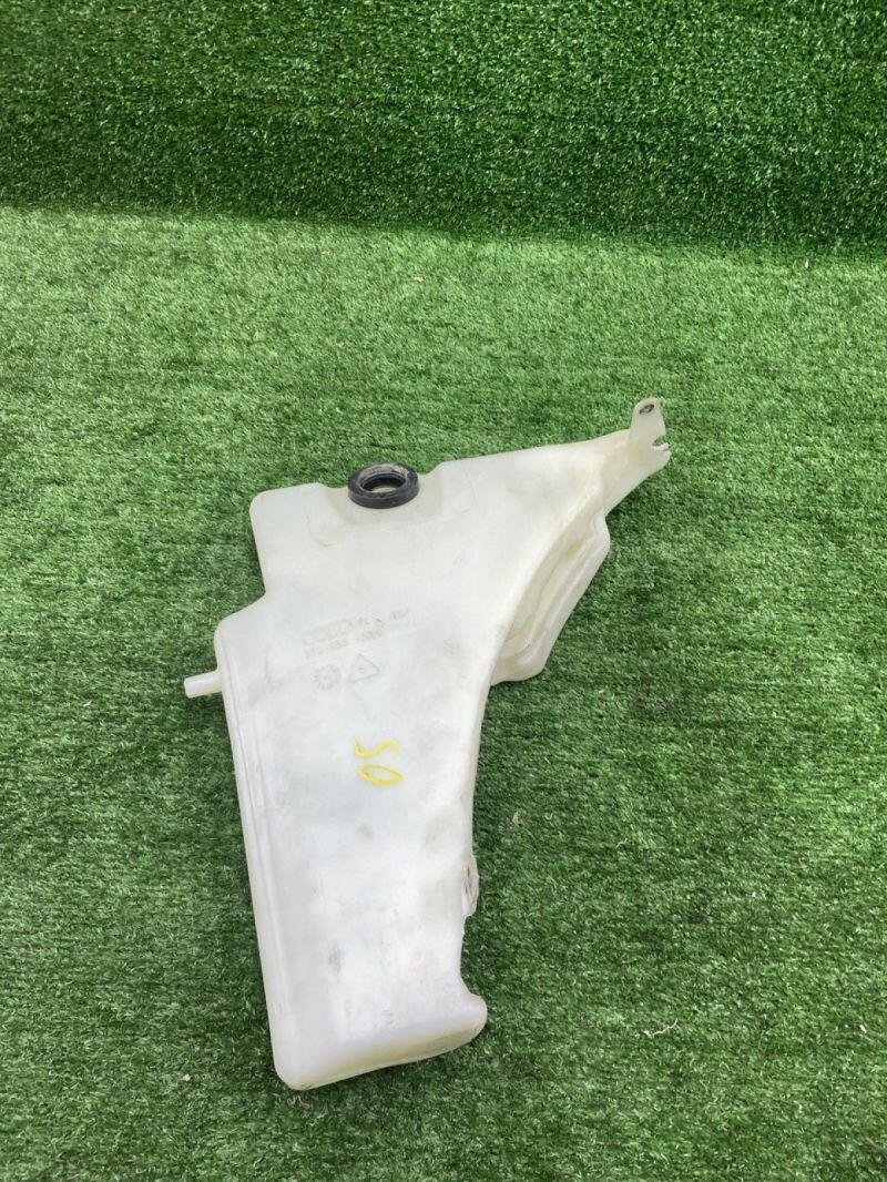 Бачок омывателя audi A4 B8 8K 2320 8t0955453c