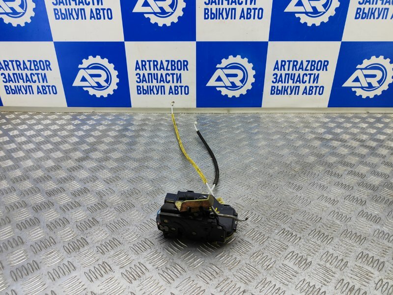 Б/У Замок двери задней левой Audi A6 C5 / Ауди A6 C5 2.7 APB 254Л.С. 2000