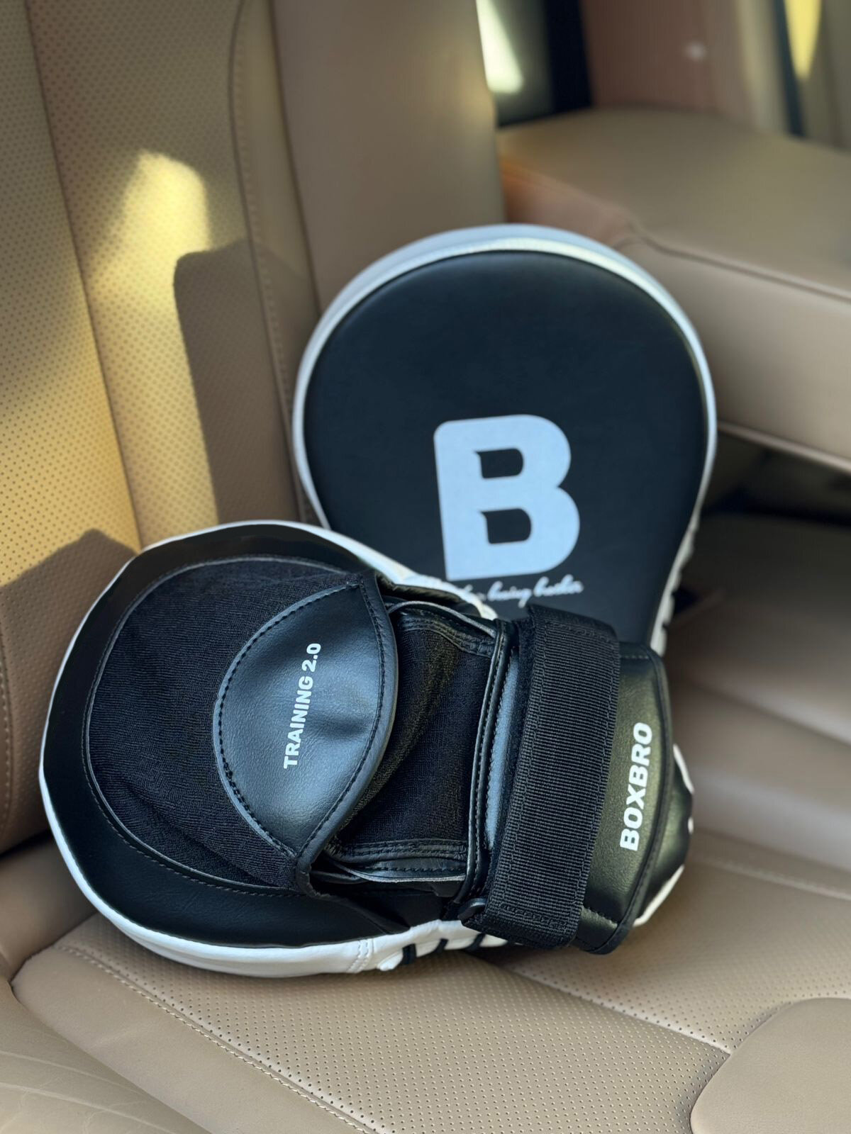 Боксерские лапы BOXBRO training 2.0 (пара)