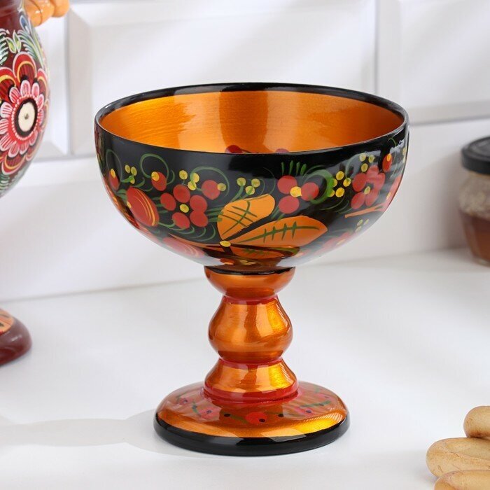 Конфетница на ножке «Сласть», 14.5×15 см, дерево, хохлома