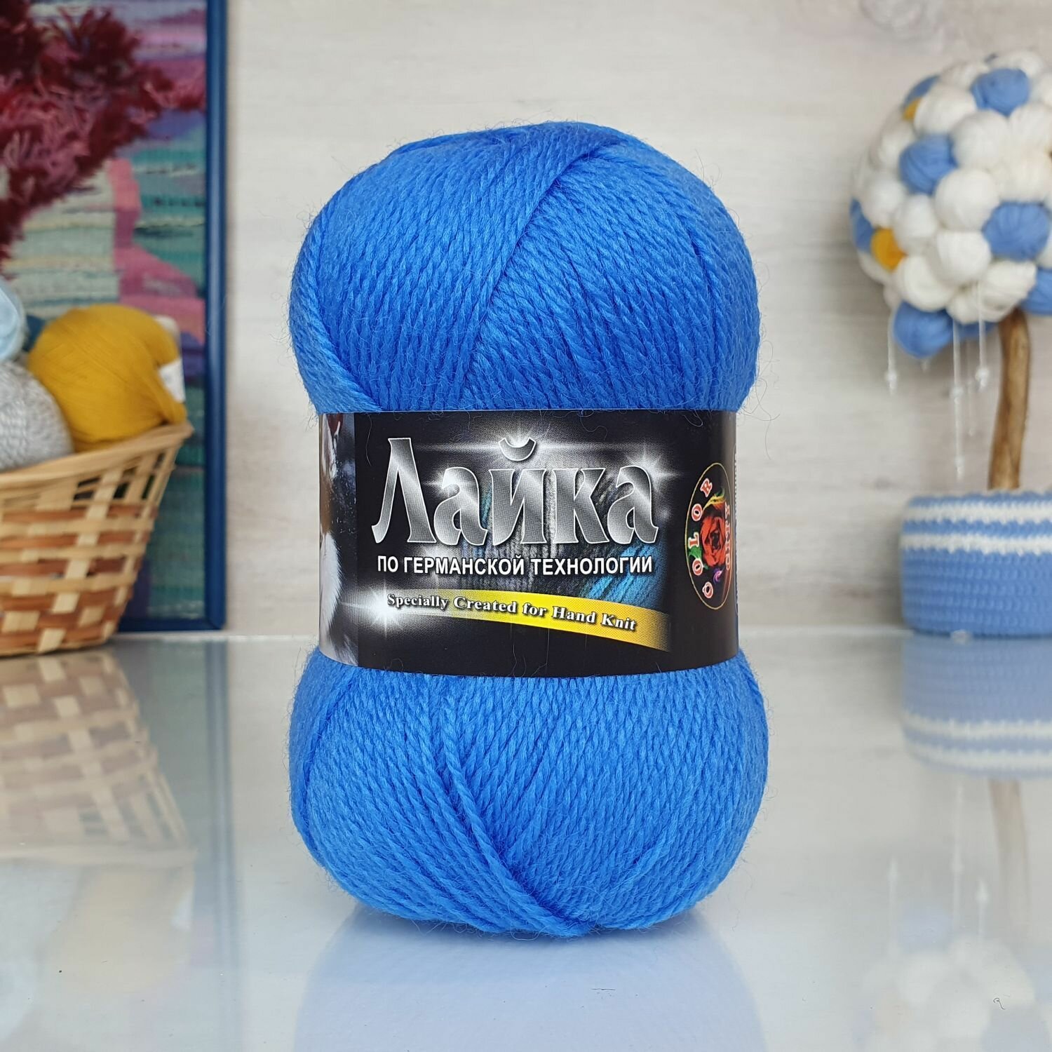 Пряжа COLOR-CITY Лайка 250 м Колор-сити, голубой - 300, 75% меринос, 25% полугрубая шерсть собаки, 10 мотков, 100 г, 250 м.