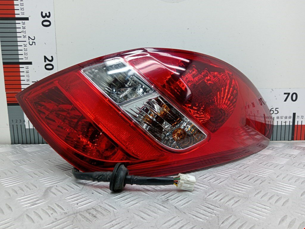 Фонарь задний правый Hyundai i20 1 924024P000 арт. 1895811