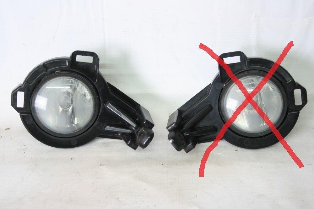 Фара противотуманная левая Nissan Juke I 261508992B