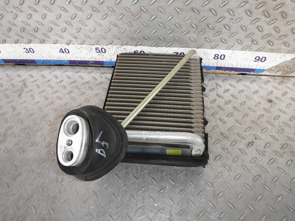 Испаритель кондиционера VW Passat B5 8D1820103D