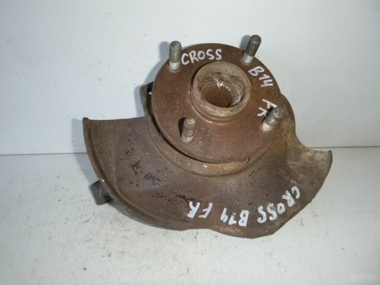 Кулак поворотный передний правый Chery CrossEastar (B14) B14 (2008—2014) B113001012BA