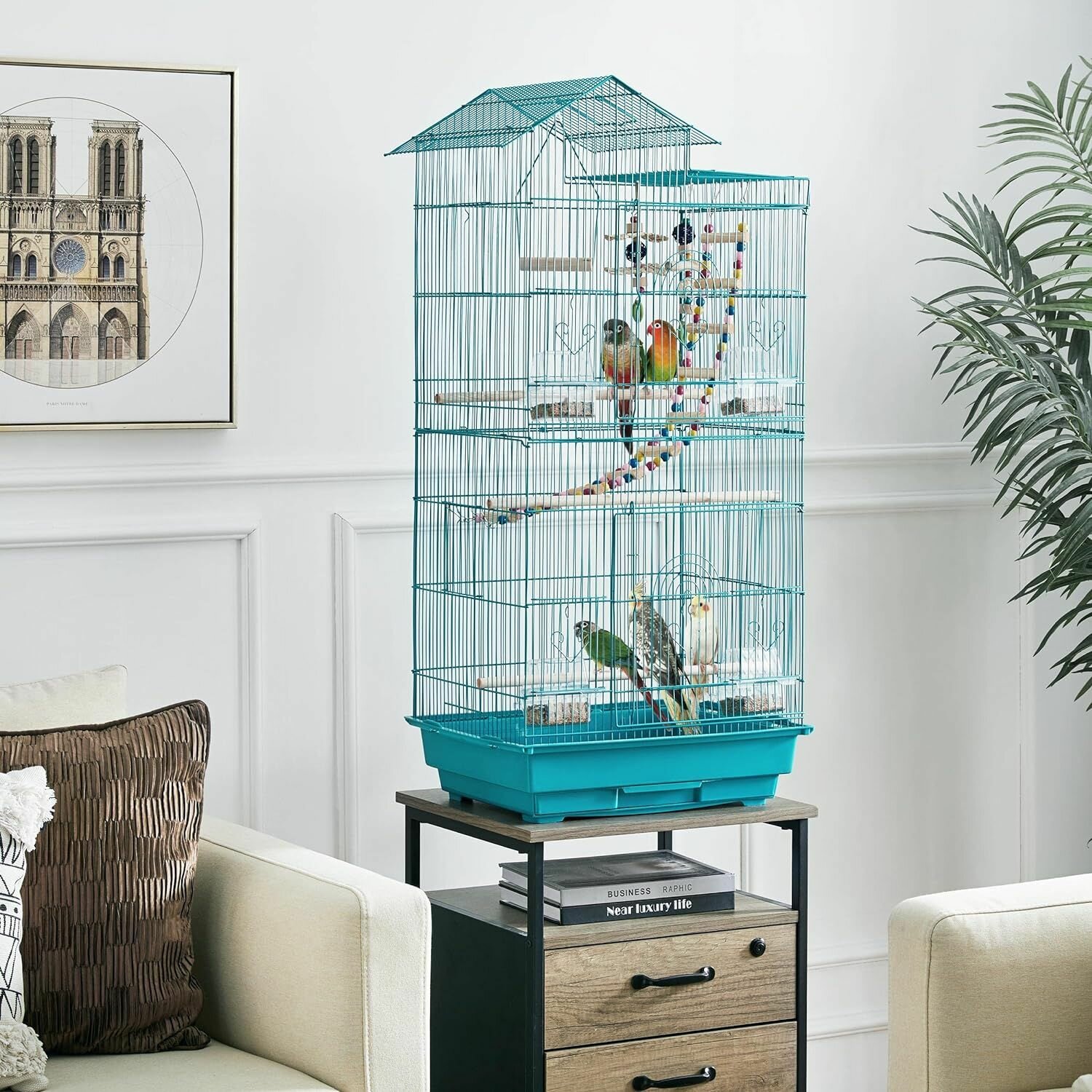 Огромная роскошная птичья клетка
