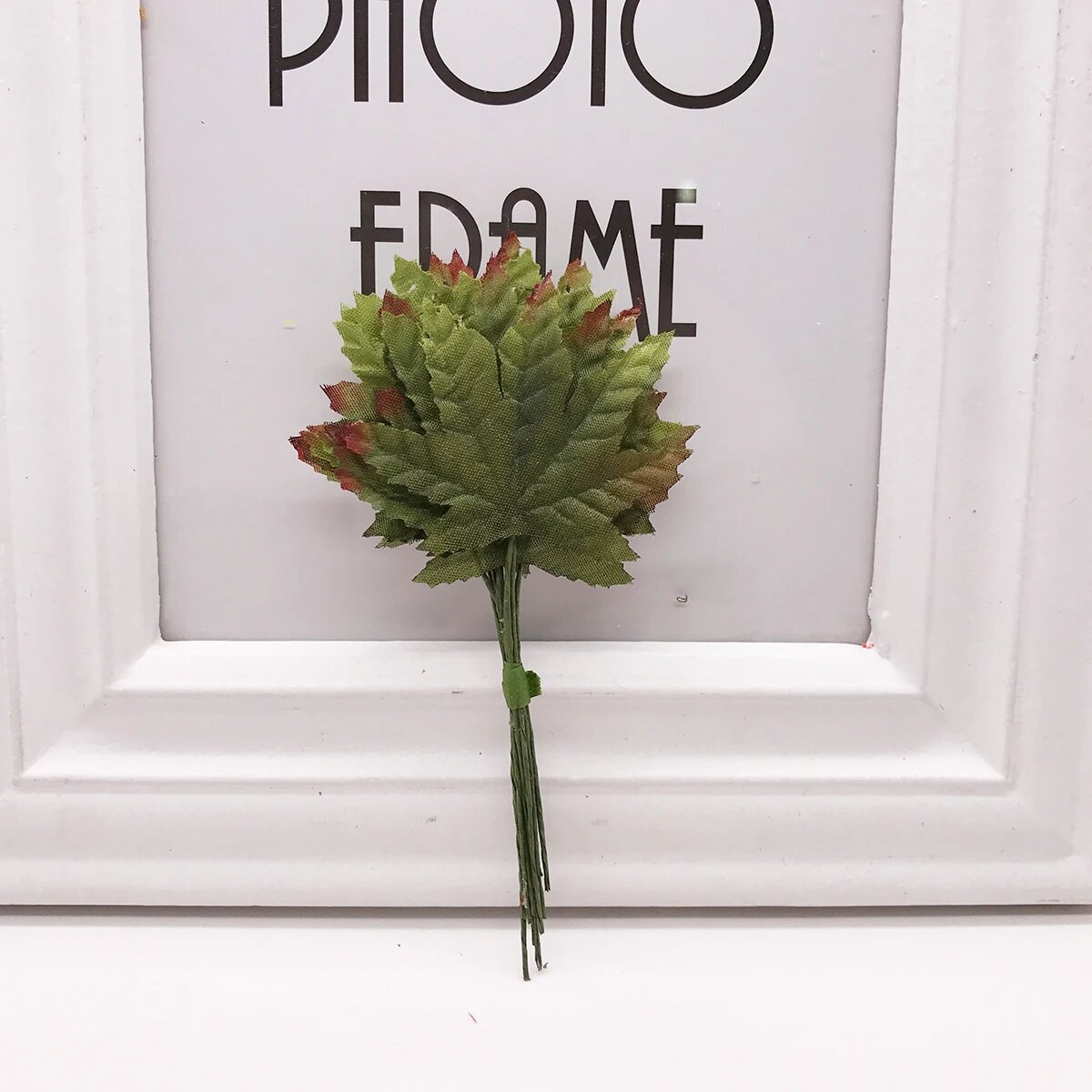 Искусственные шелковые листья для скрапбукинга Leaf width 3cm