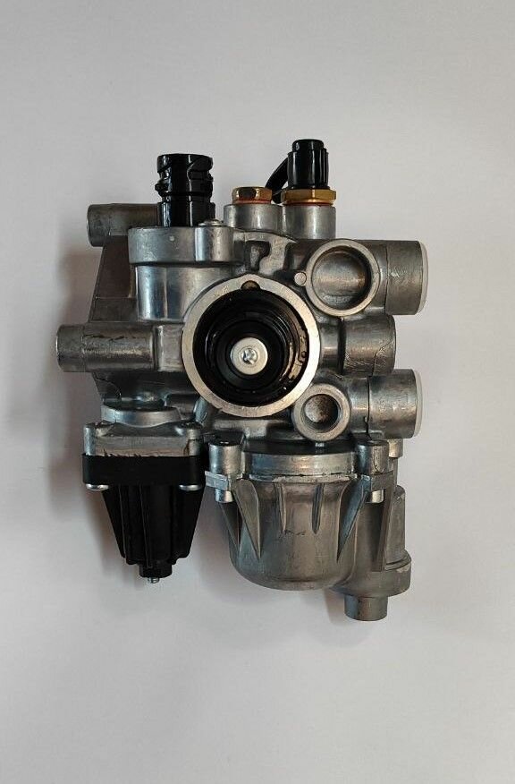 Корпус осушителя с РДВ 24в 432 415 0280