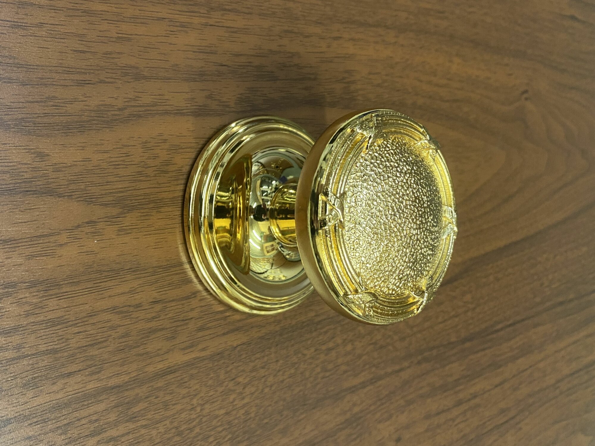 Дверная ручка кноб d70мм круглая, золото 24 карата, Mestre Испания