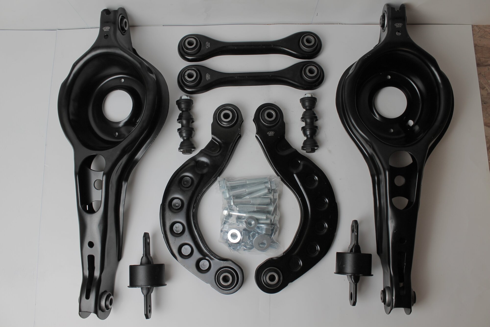 Комплект рычагов задней подвески FORD Focus 3 / форд Фокус 3 с прямыми стойками стабилизатора