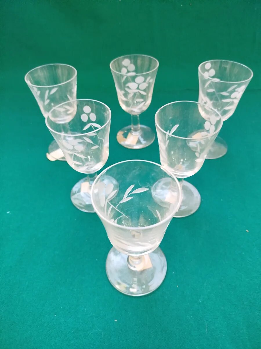 Рюмки стопки на ножке Неман хрусталь набор