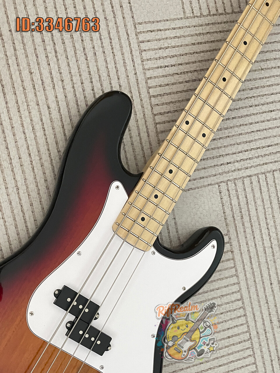 Бас-гитара Precision Bass Sunburst — фото 1