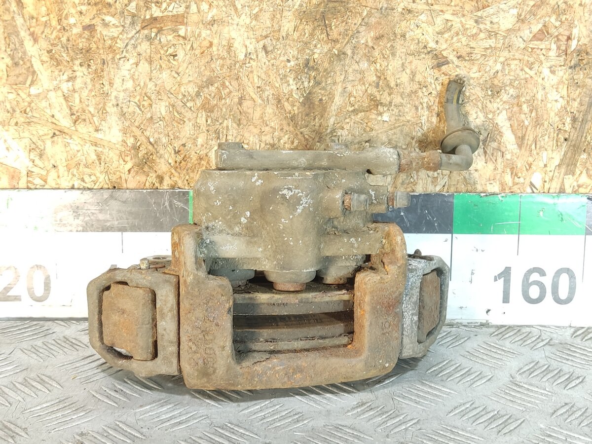 Суппорт передний левый VAZ NIVA 212103501017000