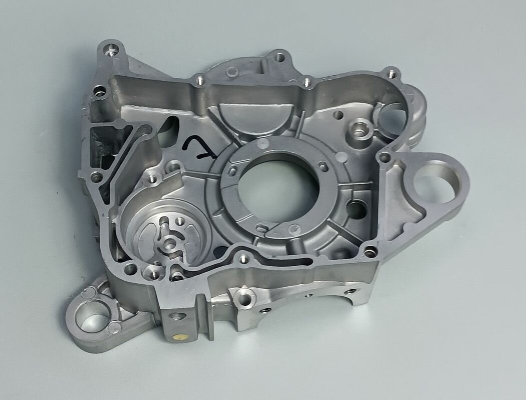 Картер двигателя правый двиг. 1P57QMJ-2D (150см3, вариатор, задн. ход)