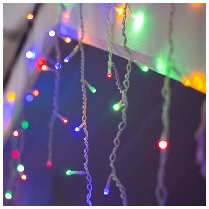 Гирлянда бахрома. Размер 3х0,5 м. Мерцающая. Цвет свечения: RGB. IP65.220В.