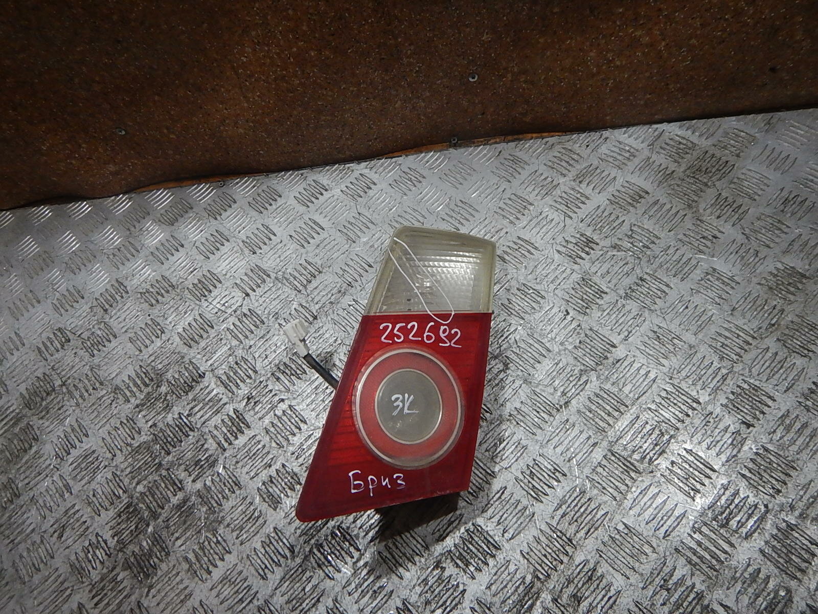 Б/У Фонарь задний правый, Lifan (Лифан)-BREEZ (07-) BREEZ (07-14) седан трещина на стекле 15 см 252692 LIFAN арт. LAX4133200