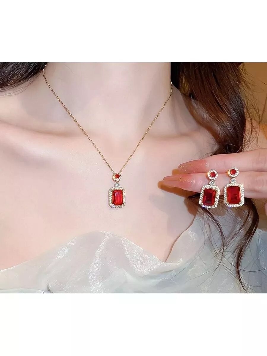 Колье, кристалл