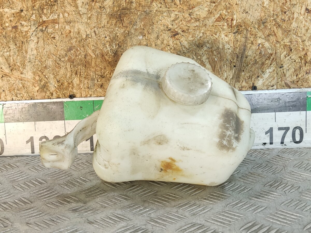 Бачок омывателя лобового стекла VAZ Granta 21905208406