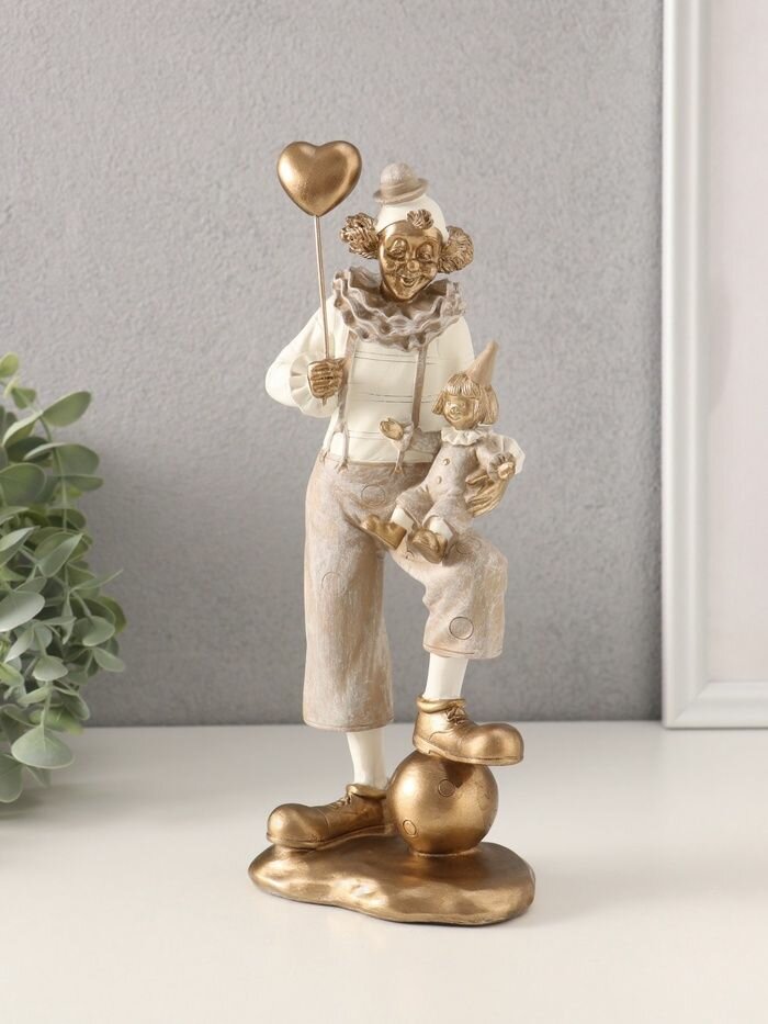 Фигурка полистоун Клоун с малышом и воздушным шариком , бело-бежевый, 10.5х7х25.5 см