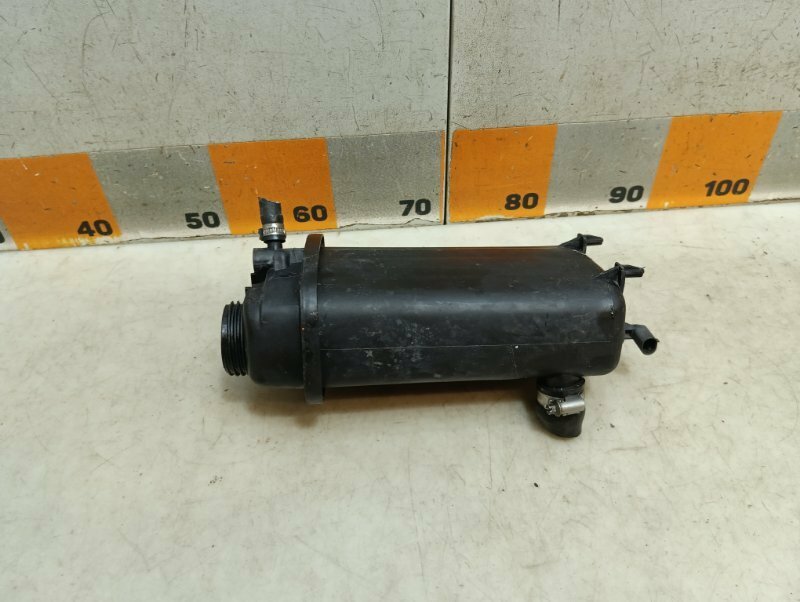 Б/У Бачок расширительный BMW 7-Series 1995 E38 446395 BMW арт. 17111741167