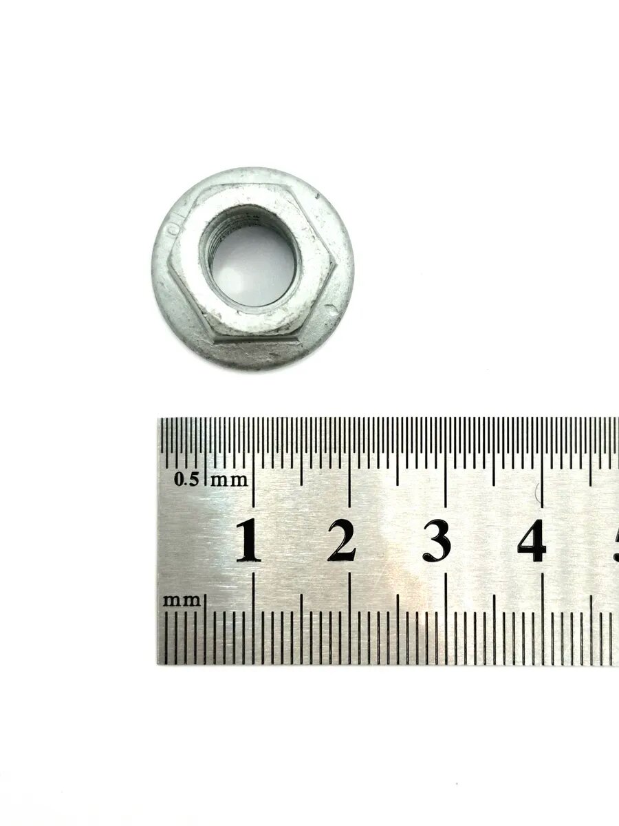 Гайка М10 автомобильная