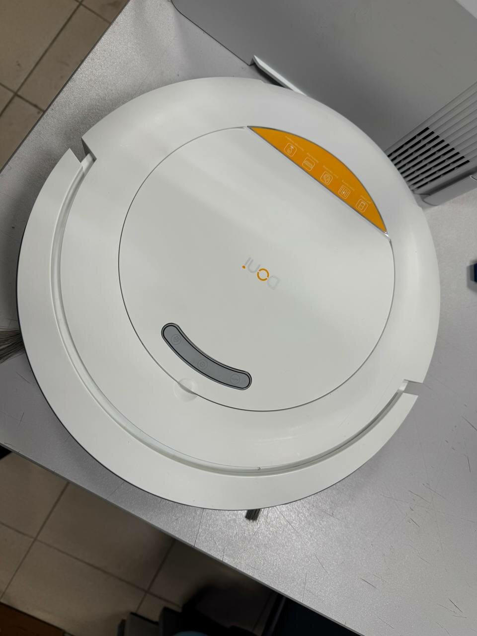 (Уценка) Робот-пылесос Doni V16 белый (повторная продажа)