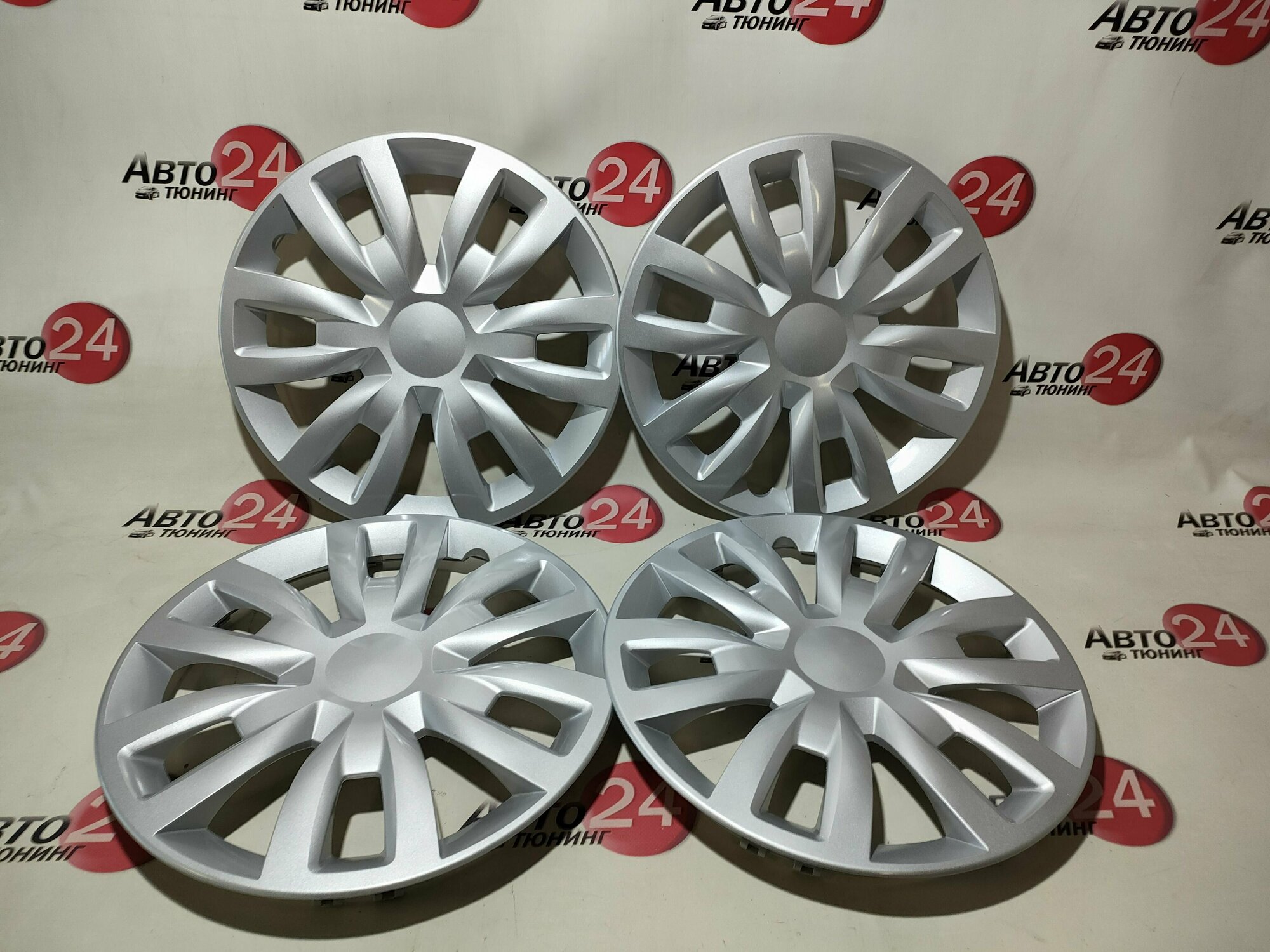 Оригинальные колпаки R15 (стиль Веста/Серебро)