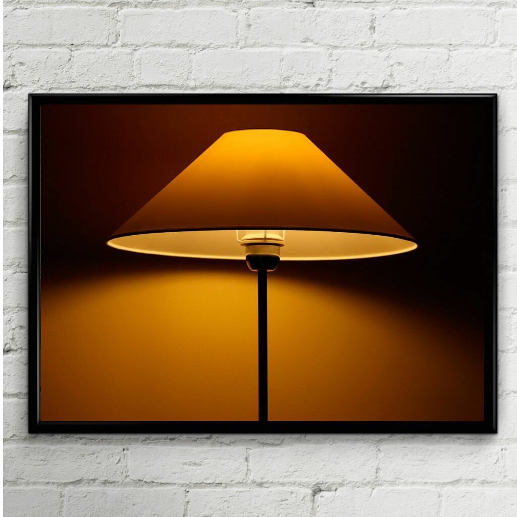 Плакат "Лампа с абажуром" от Cool Eshe из коллекции "Креатив", плакат А3