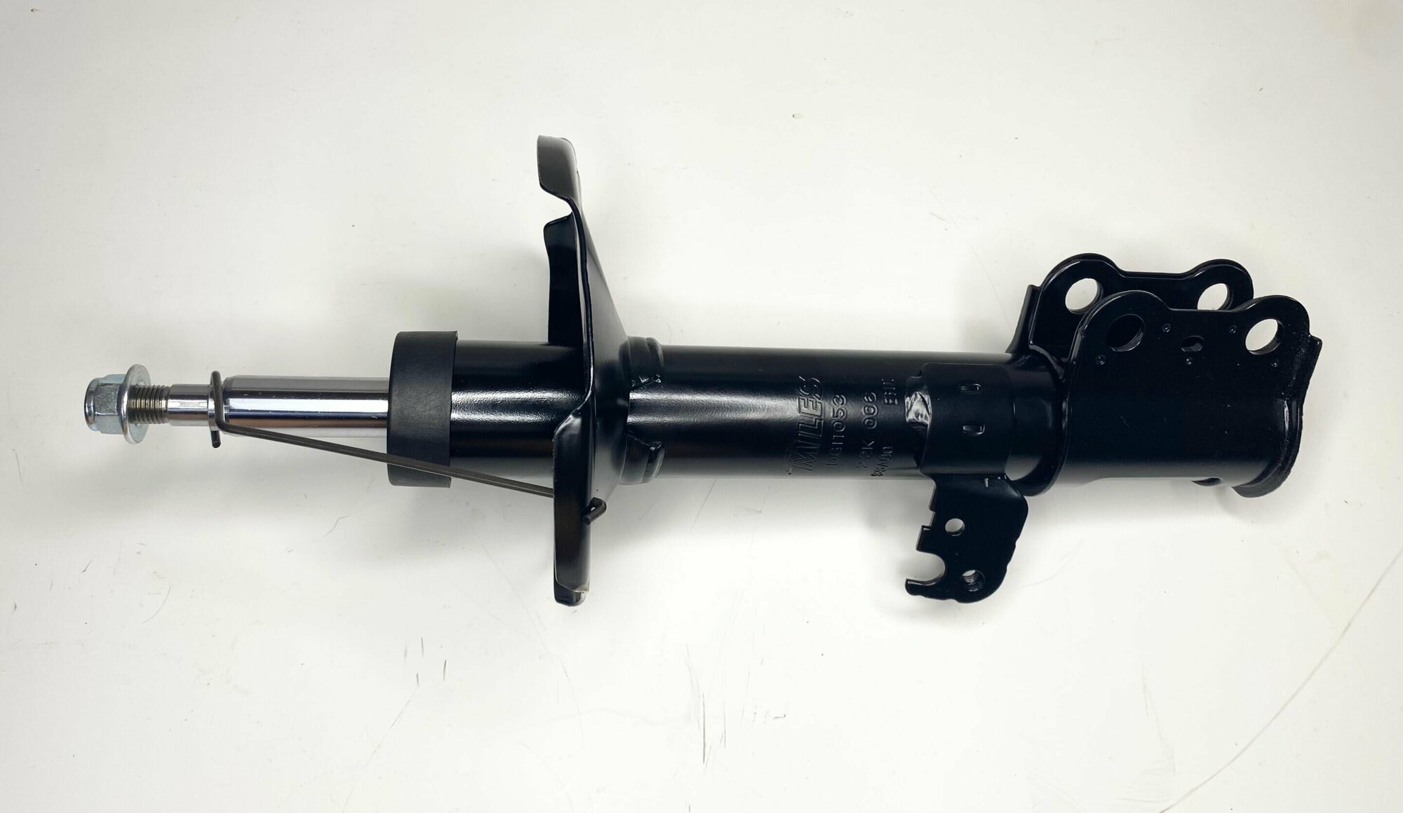 Амортизатор передний левый MILES Lifan Solano (620) [1.6 16V CVT седан]