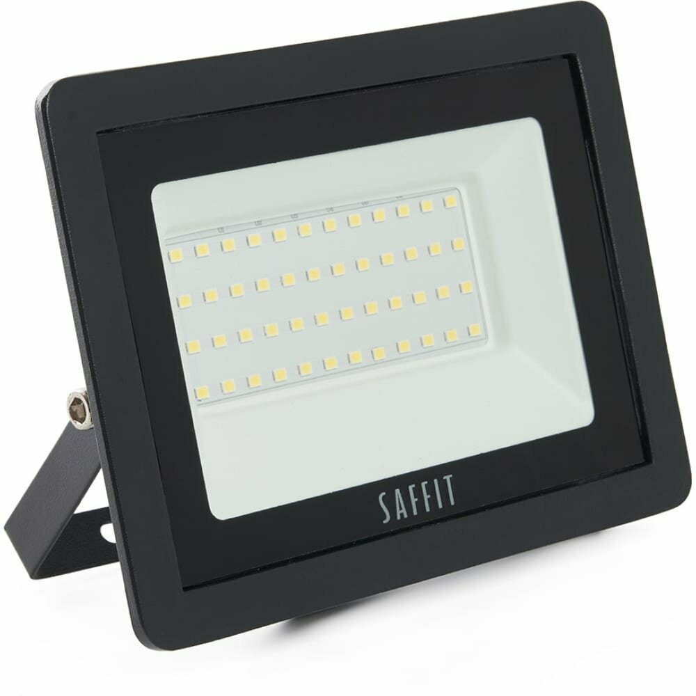 Светодиодный прожектор SAFFIT SFL90-50 2835SMD, 50W 6400K AC220V/50Hz IP65, черный в компактном корпусе 55066