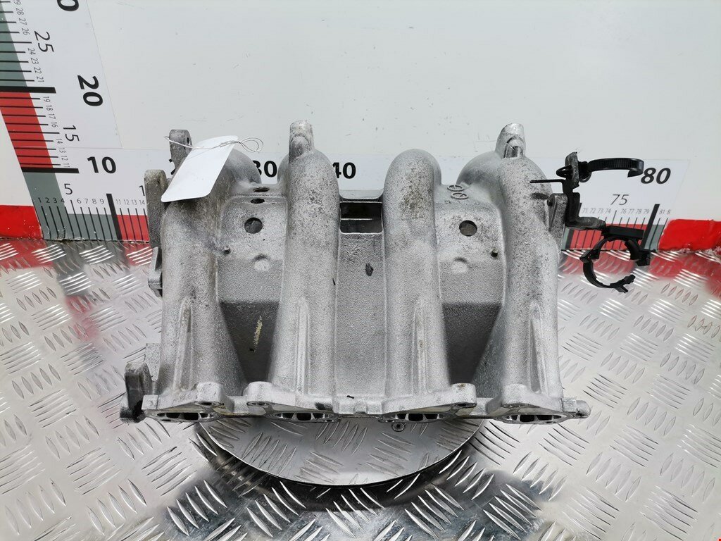 Коллектор впускной Nissan Almera N16 14001BM500 арт. 1774142