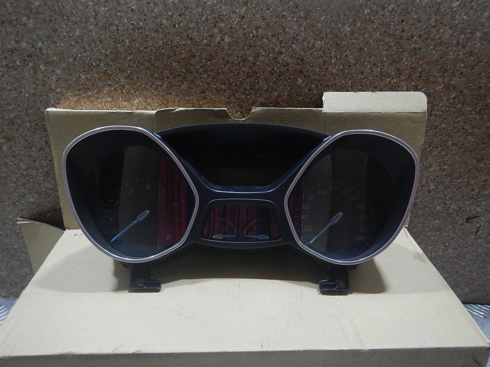 Б/У Панель приборов, Ford (Форд)-FOCUS 3 (11-) FORD FOCUS 3 (11-19) без видимых повреждений 268246 FORD арт. 1854314