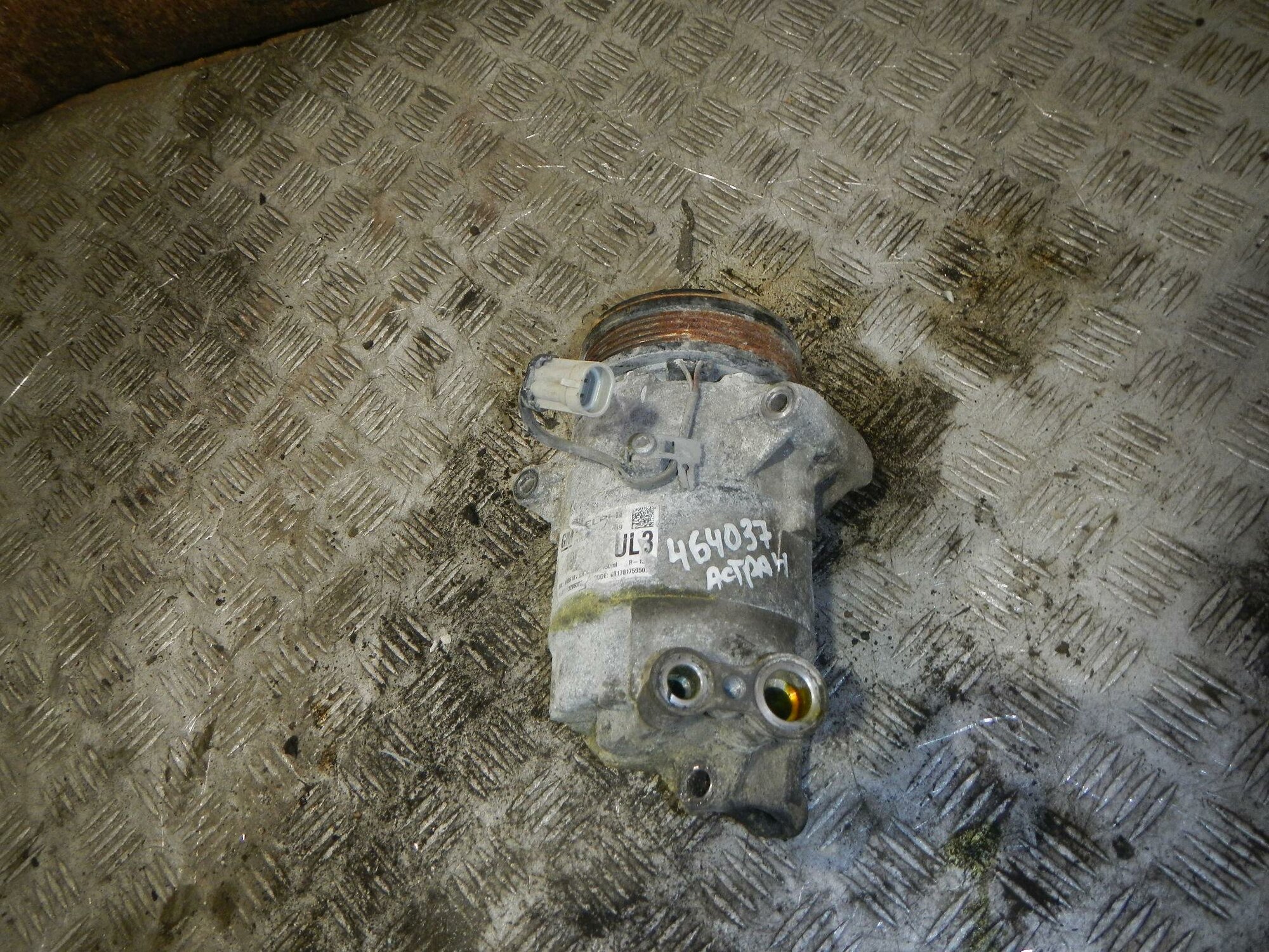 Б/У Компрессор кондиционера, Opel (Опель)-ASTRA H (04-) OPEL ASTRA H (04-) Z16XER Без повреждений. 464037 GENERAL MOTORS ...