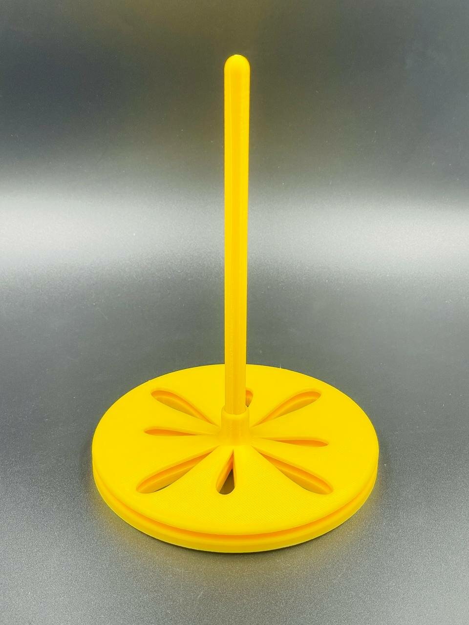 Универсальный держатель органайзер для пряжи клубочница