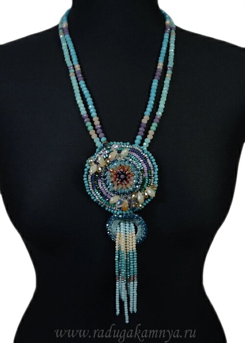 Колье, циркон