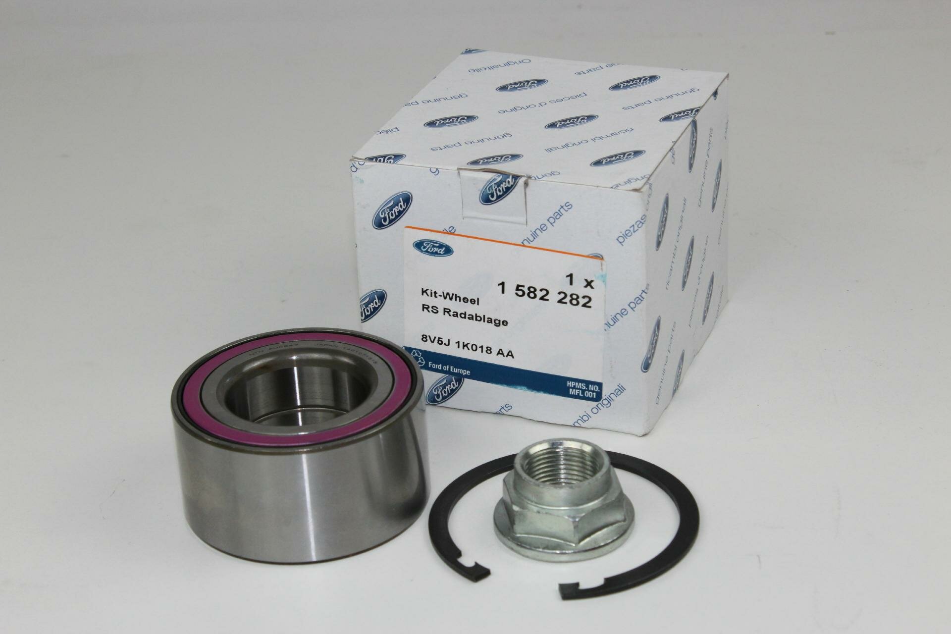 FORD 1582282 Подшипник ступицы передней